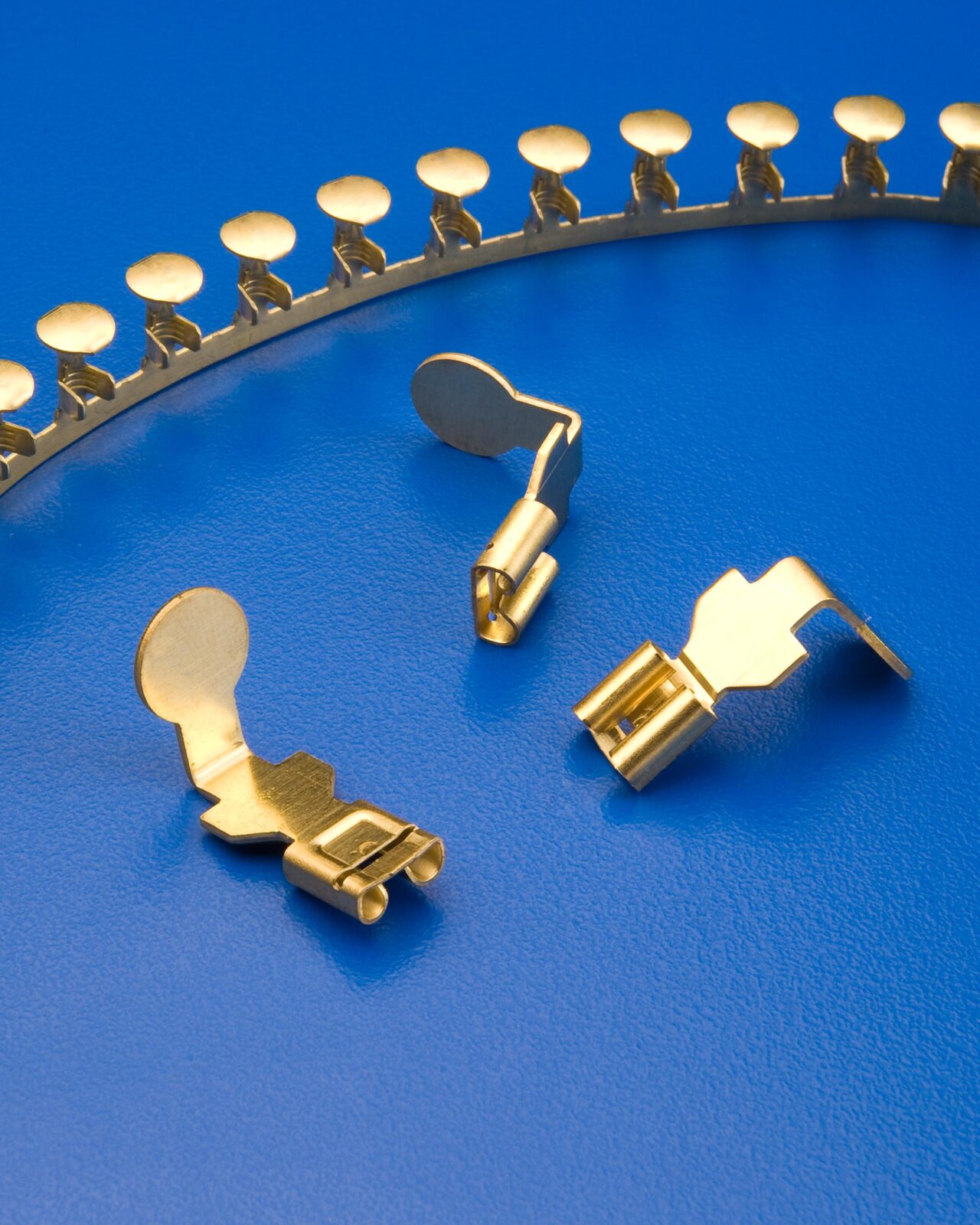 CUSTOM ELECTRONIC TERMINALS DUAL GAUGE MATERIAL ELIMINATES MULTIPLE ...